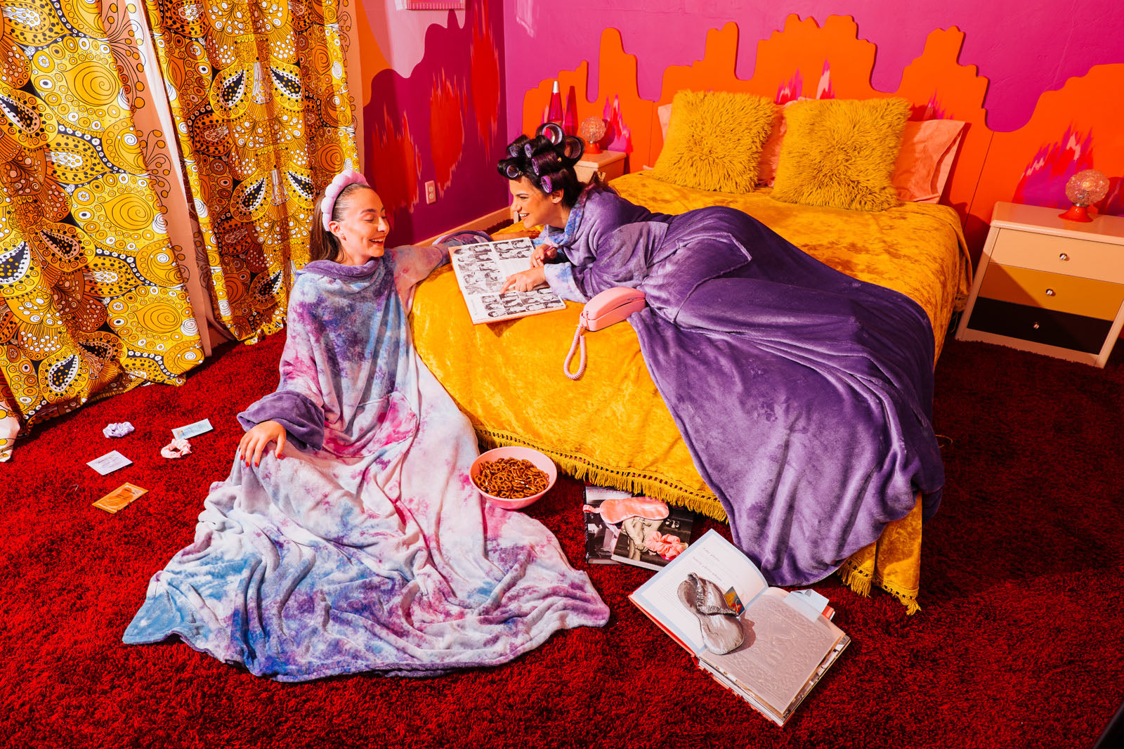 Snuggie Reversible – Snuggie Store